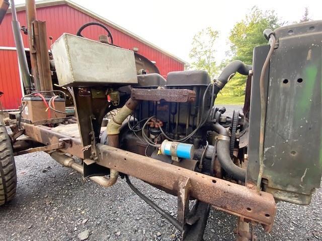 Doodlebug Tractor with Hydraulic Pump Driven Crane Farm Equipment